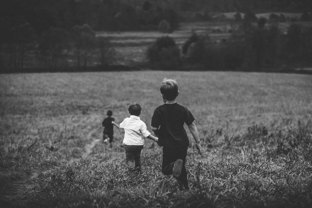 10 Friends Dream Interpretation: Collaboration and Support | DreamChrist